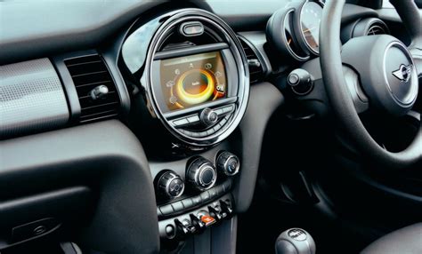 Why Is My Car Radio Static 7 Reasons Why Autoily