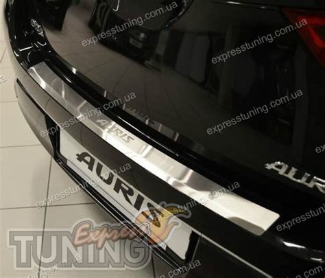 Накладка на задний бампер Тойота Аурис 2 (защитная накладка бампера ...