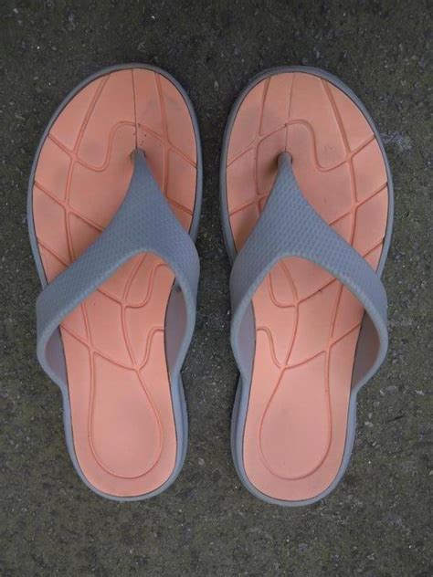 Неймовірні шльопанці — ціна 450 грн у каталозі Шльопанці Купити жіночі речі за доступною ціною