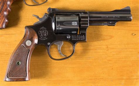 Lot Smith And Wesson Model 15 2 Double Action Revolver