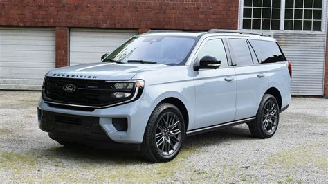First Drive 2025 Ford Expedition Kelley Blue Book