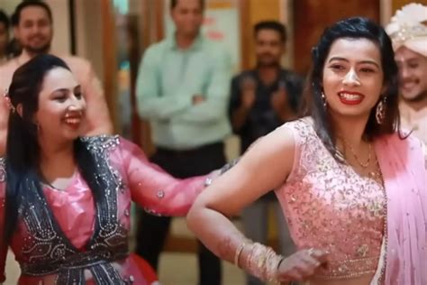 Devar Bhabhi Dance The Duos Spellbinding Performance On Mere Devar
