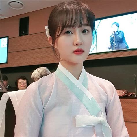 배우 김가연 첫째 딸 연예이슈 수다방 네모판