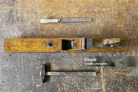 늙음 카펜터 도구 전동 대패 해머 줄 Rasp 2015년에 대한 스톡 사진 및 기타 이미지 2015년 개선 건설 산업 Istock