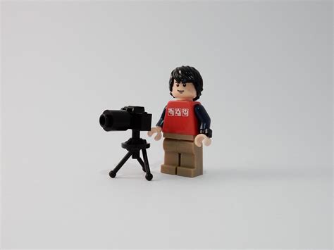 Minifig Scale Tripod Kosbrick