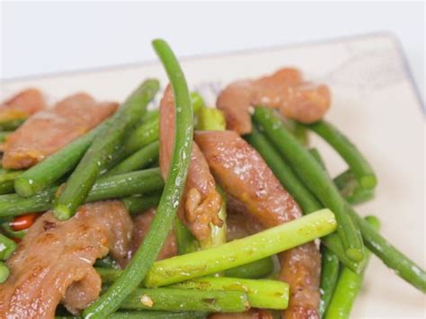 三餸一湯蒜芯炒牛肉 Stir Fried Garlic Shoot with Beef 蘋果日報聞庫