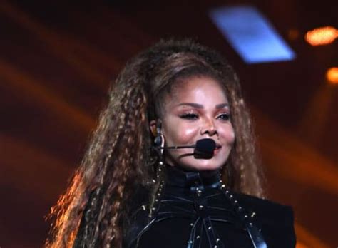 How To Get Janet Jackson Tickets For Tour Stops In Detroit Indiana And Illinois