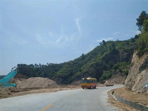 大坪三级公路不同路段的进展状况 搜狐大视野 搜狐新闻