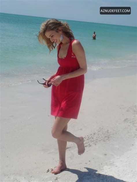 Sarah Darling V Feet Aznudefeet