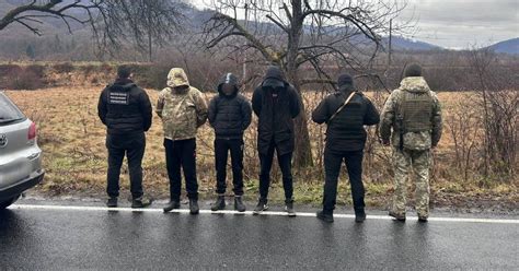 Ухилянти хотіли перетнути кордон маскуючись у похоронному кортежі — Lviv Media