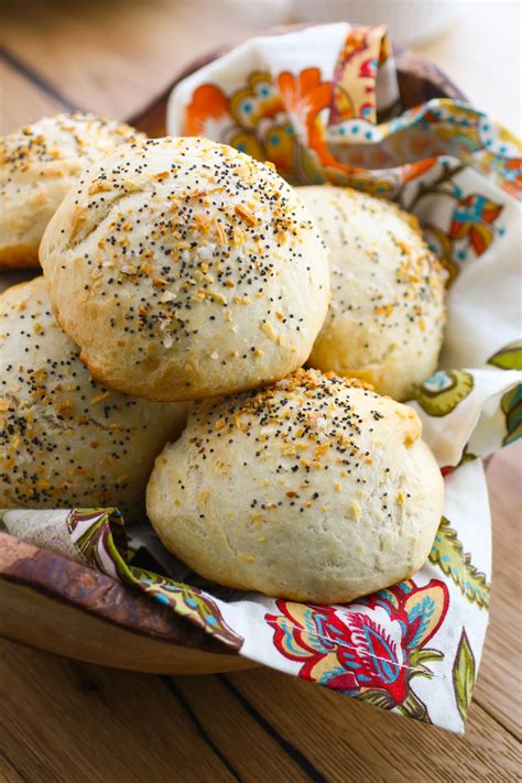 Making Bread Rolls Online