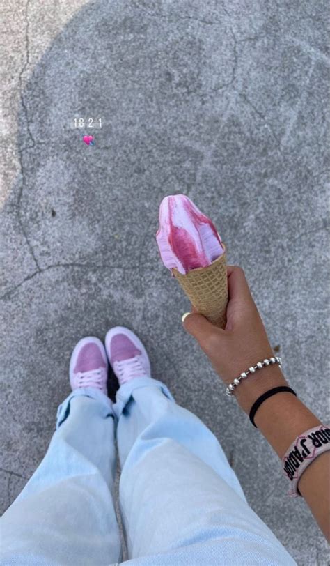 ˎ On Twitter Дружина сумує у чоловіка щось зовсім не стоїть Пішла в аптеку купила там