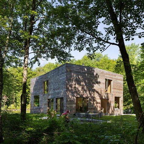 Ten Underground Buildings That Hide Their Forms Below Ground