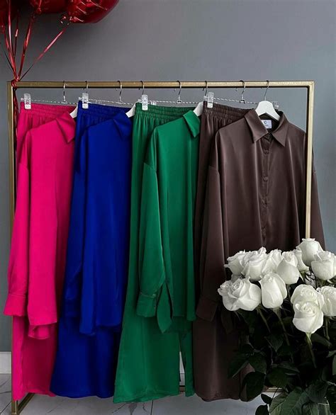 Шовковий костюм трійка 3 в 1 атласний костюм 720 грн Костюми з брюками Авангард на Olx