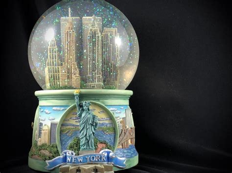 Custom Snow Globe Makers Maker To The Stars Queen Of Snow Globes