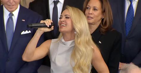 Carrie Underwood Goes A Cappella For “america The Beautiful