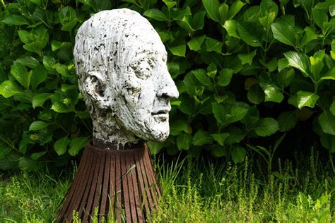 Óscar Aldonza Torres Black Refractory Sculpture With White Smoked