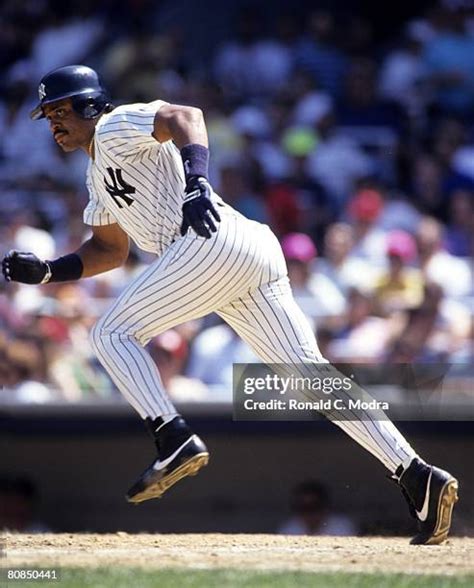 Jesse Barfield Photos And Premium High Res Pictures Getty Images