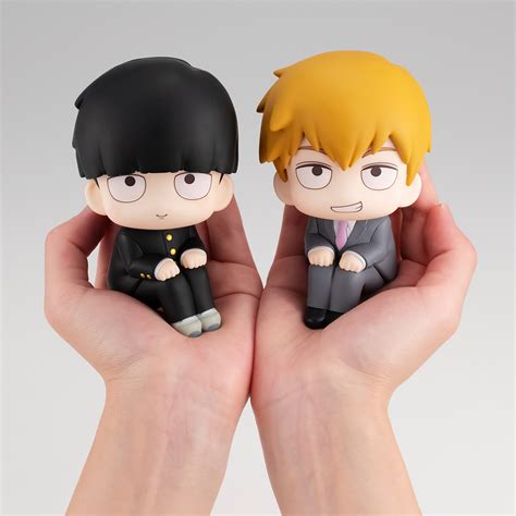 Look Up Series Mob Psycho 100 Iii Shigeo Kageyama And Arataka Reigen W Bonus Cushions Megahouse