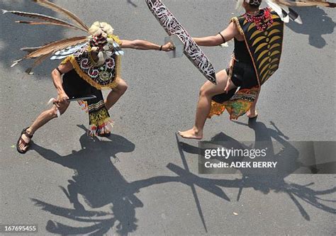 Dayak Dance Photos And Premium High Res Pictures Getty Images
