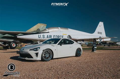 2017 Toyota 86 Base With 18x95 Aodhan Ds01 And Federal 225x35 On