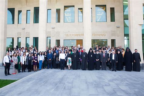 «Վաչե և Թամար Մանուկյան Մատենադարանի հիմնադրման 10 ամյակի առիթով տեղի ունեցավ «Սուրբ Էջմիածին