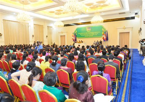 សម្តេចតេជោ ហ៊ុន សែន ផ្តល់អនុសាសន៍១១ ចំណុចដល់ក្រុមប្រឹក្សាជាតិកម្ពុជាដើម្បីស្រ្តី Pru I អង្គភាព