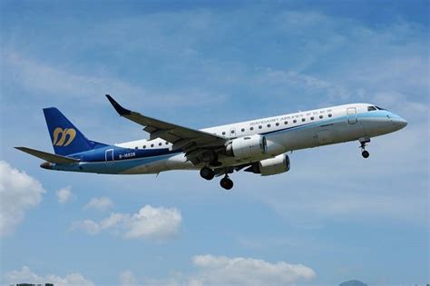 地勤車撞到飛機 華信航空班機延遲三小時 Ettoday旅遊雲 Ettoday新聞雲
