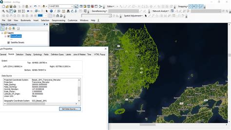 Arcgis Desktop Geographic Coordinate System Shapefile Not Matching