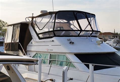 Strataglass Chicago Marine Canvas Custom Boat Covers