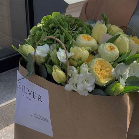 Пин от пользователя 🪬 𝚖𝚊𝚛𝚒𝚊 🇺🇦 на доске Flowers Срезанные цветы Цветочные букеты Цвета для дома