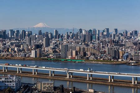 东京城市景观东京市中心建筑和东京塔地标与富士山在晴朗的日子高清图片下载 正版图片505337512 摄图网