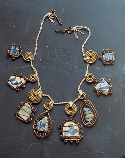 Necklace 1930 Calder Foundation