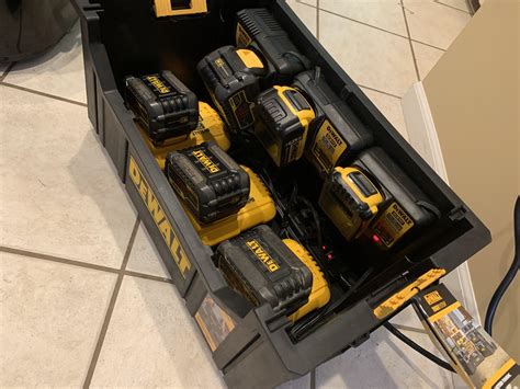 Battery Charger Station