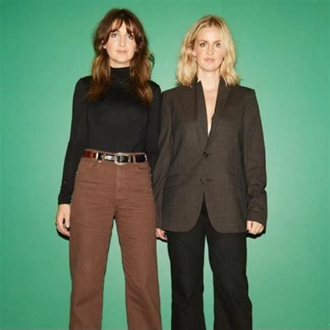 10 Hot Sexy Catherine Ward Thomas Bikini Pics