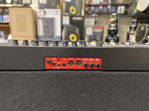 Gear Hunter Akai 61 Semi Weighted Kybd Controller