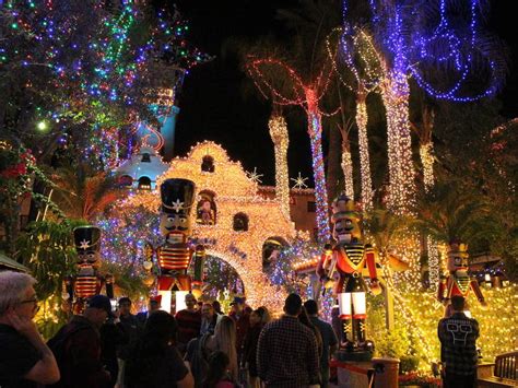 Christmas In Los Angeles 19 Places To See Christmas Lights In Los