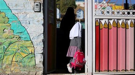 آغاز فعالیت دبستان‌های تهران از ۸۳۰ و مدارس متوسطه ۷۳۰ صبح