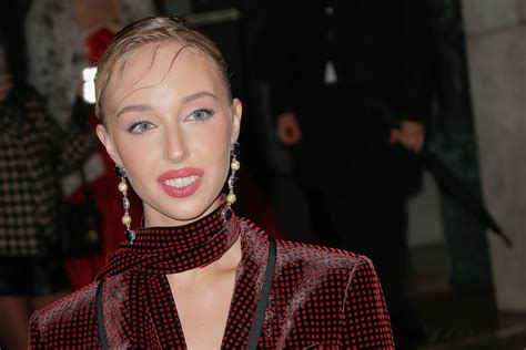 Maria Carolina De Bourbon Qui Est La Princesse Des Deux Siciles