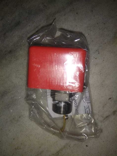 Red Liquid Flow Control Switch Model No WFS S At Number In Sas Nagar