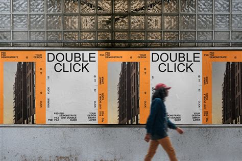 4832 街头橱窗褶皱海报广告位PS样机 Wall Poster Mockup GOOODME 果觅网gooodme