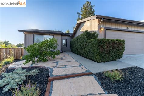 3650 Sun View Way Concord Ca 94520 Mls 41035167 Coldwell Banker