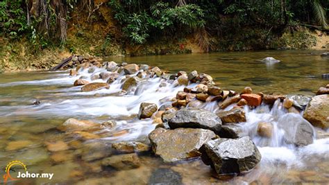 Sungai Yong Gunung Belumut Gojohor