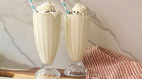 Vanilla Milkshake Recipe Uglyfood