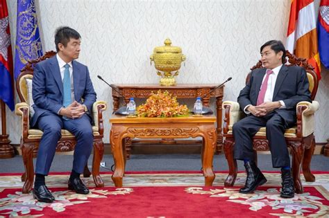 ឧកញ៉ា សុខ ពិសិដ្ឋ Sok Piseth ប្រធានសហព័ន្ធនិយោជក និងសមាគមពាណិជ្ជកម្ពុជា Cambodian Federation