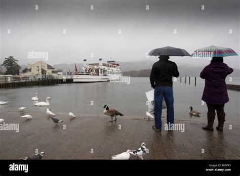Lake Windermere Cumbria 11th November 2015 Uk Weather Lake Overflows At