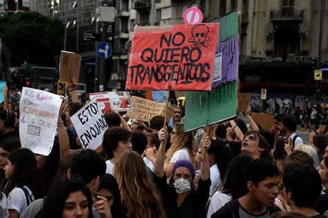 Miles De Jóvenes Reclamaron Acciones Concretas De La Clase Política