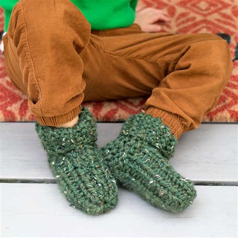 Beginner Flat Knit Hat Knitting Pattern