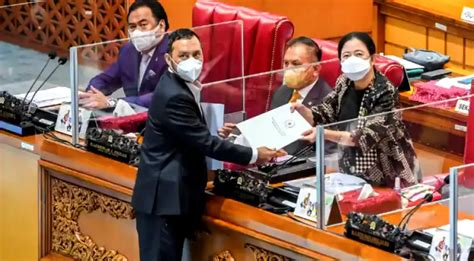 Breaking News Indonesias New Law Prescribes Jail Term For Extramarital Sex Opinion Nigeria