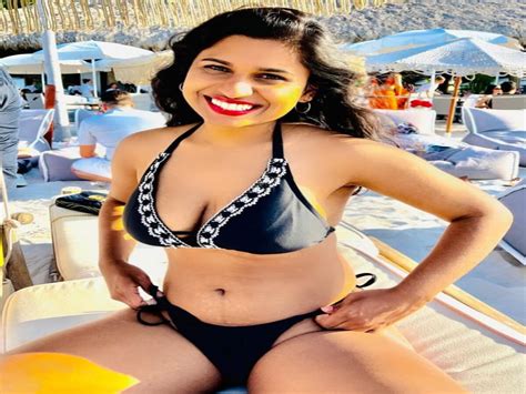 Rashmika Mandanna Deepfake Ai Video Fame Zara Patel Bold Sexy Instagram Pictures Hot Viral